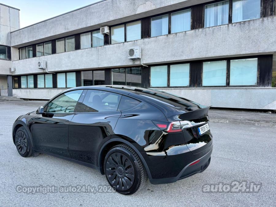 Melns Tesla Model Y 2023 Tallina, ar dzinēja tilpumu 0.00 L un nobraukumu 114 tūkst. km par 32900 €, foto 9 vietnē AUTOMOTO.COM.LV
