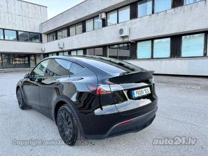 Melns Tesla Model Y 2023 Tallina, ar dzinēja tilpumu 0.00 L un nobraukumu 114 tūkst. km par 32900 €, foto 10 vietnē AUTOMOTO.COM.LV