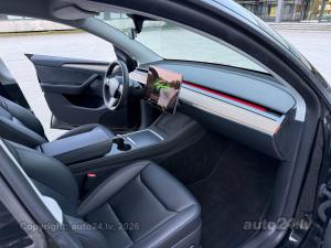 Melns Tesla Model Y 2023 Tallina, ar dzinēja tilpumu 0.00 L un nobraukumu 114 tūkst. km par 32900 €, foto 16 vietnē AUTOMOTO.COM.LV