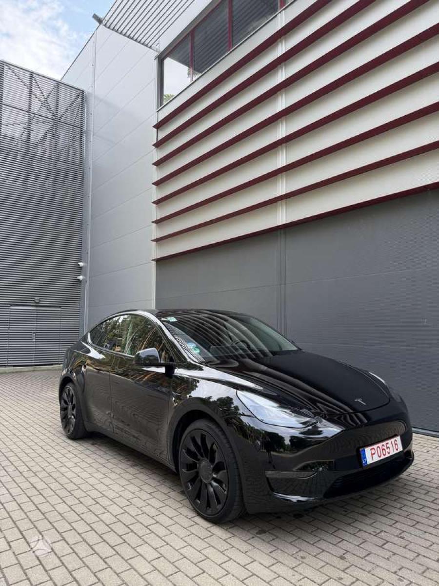 Melns Tesla Model Y 2023 Viļņa, ar dzinēja tilpumu 0.00 L un nobraukumu 66 tūkst. km par 32900 €, foto 9 vietnē AUTOMOTO.COM.LV
