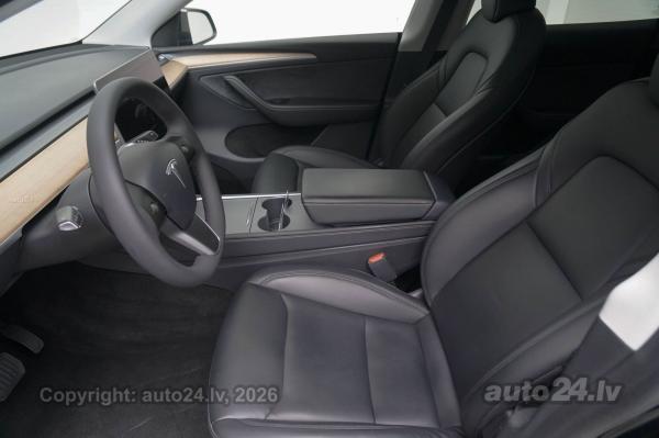 Tesla Model Y 2023 Tallina vietnē Melns Tesla Model Y 2023 Tallina, ar dzinēja tilpumu 0.00 L un nobraukumu 80 tūkst. km par 37990 €, foto 8 vietnē AUTOMOTO.COM.LV