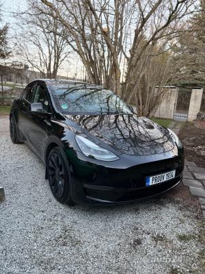 Black Tesla Model Y 2023 in Tallinn, with an engine capacity of 0.00 L and mileage of 109 thousand km for 34800 €, photo  on AUTOMOTO.COM.LV