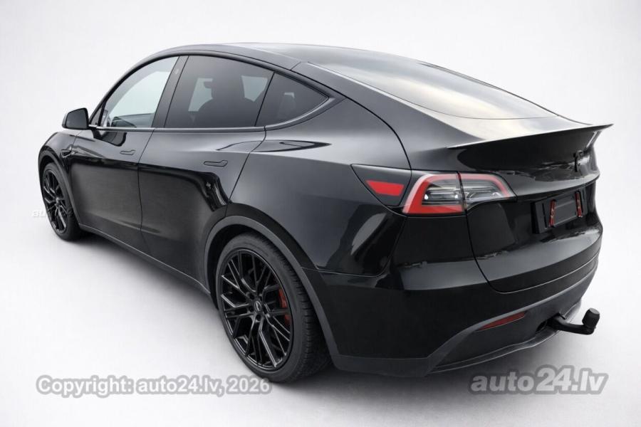 Melns Tesla Model Y 2024 Tallina, ar dzinēja tilpumu 0.00 L un nobraukumu 40 tūkst. km par 41900 €, foto 3 vietnē AUTOMOTO.COM.LV
