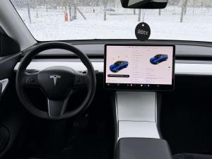 Blue Tesla Model Y 2020 in Kaunas, with an engine capacity of 0.00 L and mileage of 82 thousand km for 23000 €, photo 6 on AUTOMOTO.COM.LV