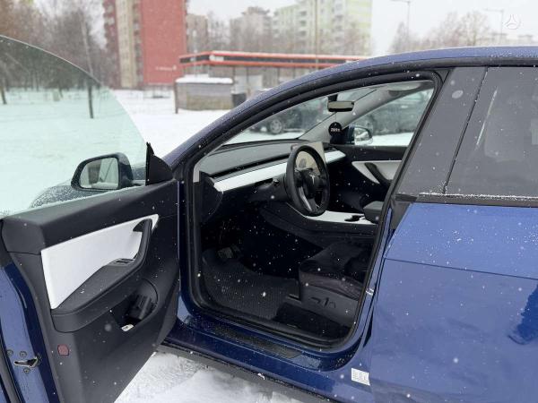 Zils Tesla Model Y 2020 Kauņa, ar dzinēja tilpumu 0.00 L un nobraukumu 82 tūkst. km par 23000 €, foto 8 vietnē AUTOMOTO.COM.LV