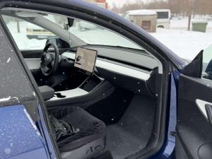 Blue Tesla Model Y 2020 in Kaunas, with an engine capacity of 0.00 L and mileage of 82 thousand km for 23000 €, photo 11 on AUTOMOTO.COM.LV