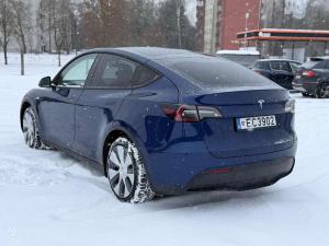 Blue Tesla Model Y 2020 in Kaunas, with an engine capacity of 0.00 L and mileage of 82 thousand km for 23000 €, photo 13 on AUTOMOTO.COM.LV