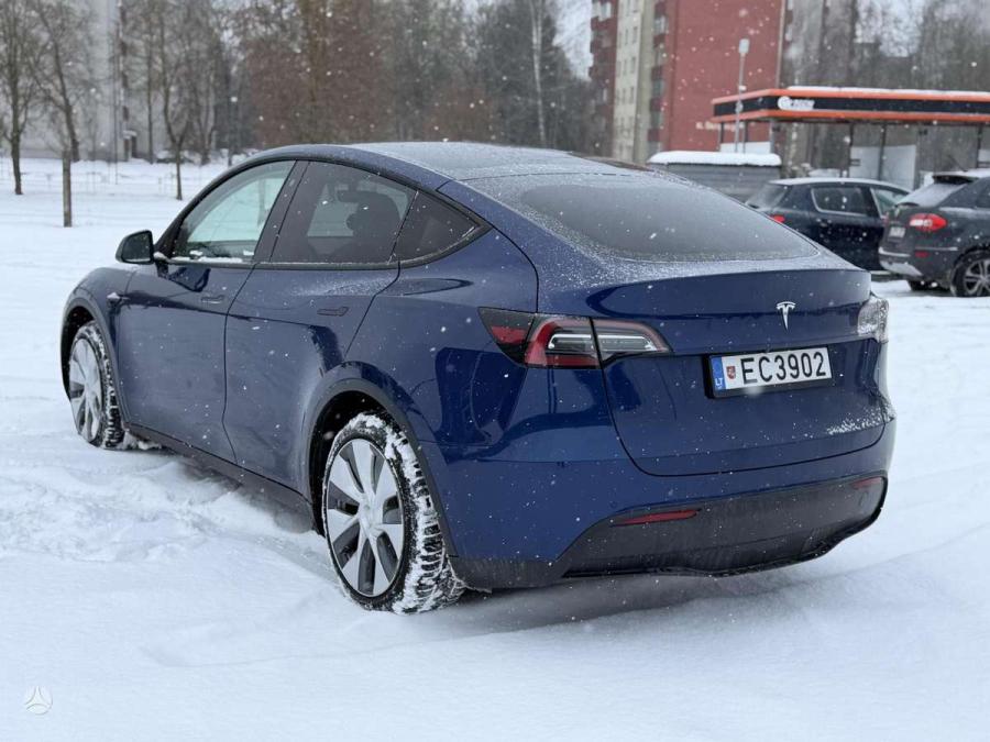Blue Tesla Model Y 2020 in Kaunas, with an engine capacity of 0.00 L and mileage of 82 thousand km for 23000 €, photo 13 on AUTOMOTO.COM.LV