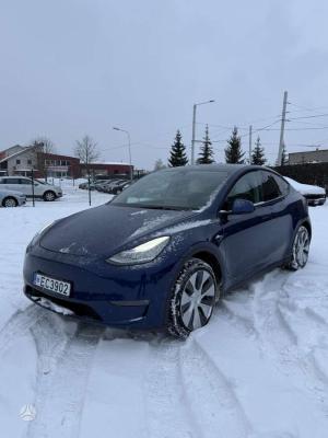 Blue Tesla Model Y 2020 in Kaunas, with an engine capacity of 0.00 L and mileage of 82 thousand km for 23000 €, photo 19 on AUTOMOTO.COM.LV