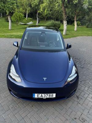Zils Tesla Model Y 2021 Viļņa, ar dzinēja tilpumu 0.00 L un nobraukumu 68 tūkst. km par 25900 €, foto  vietnē AUTOMOTO.COM.LV