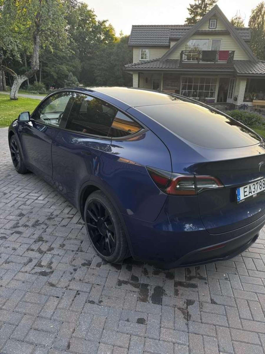 Zils Tesla Model Y 2021 Viļņa, ar dzinēja tilpumu 0.00 L un nobraukumu 68 tūkst. km par 25900 €, foto 4 vietnē AUTOMOTO.COM.LV