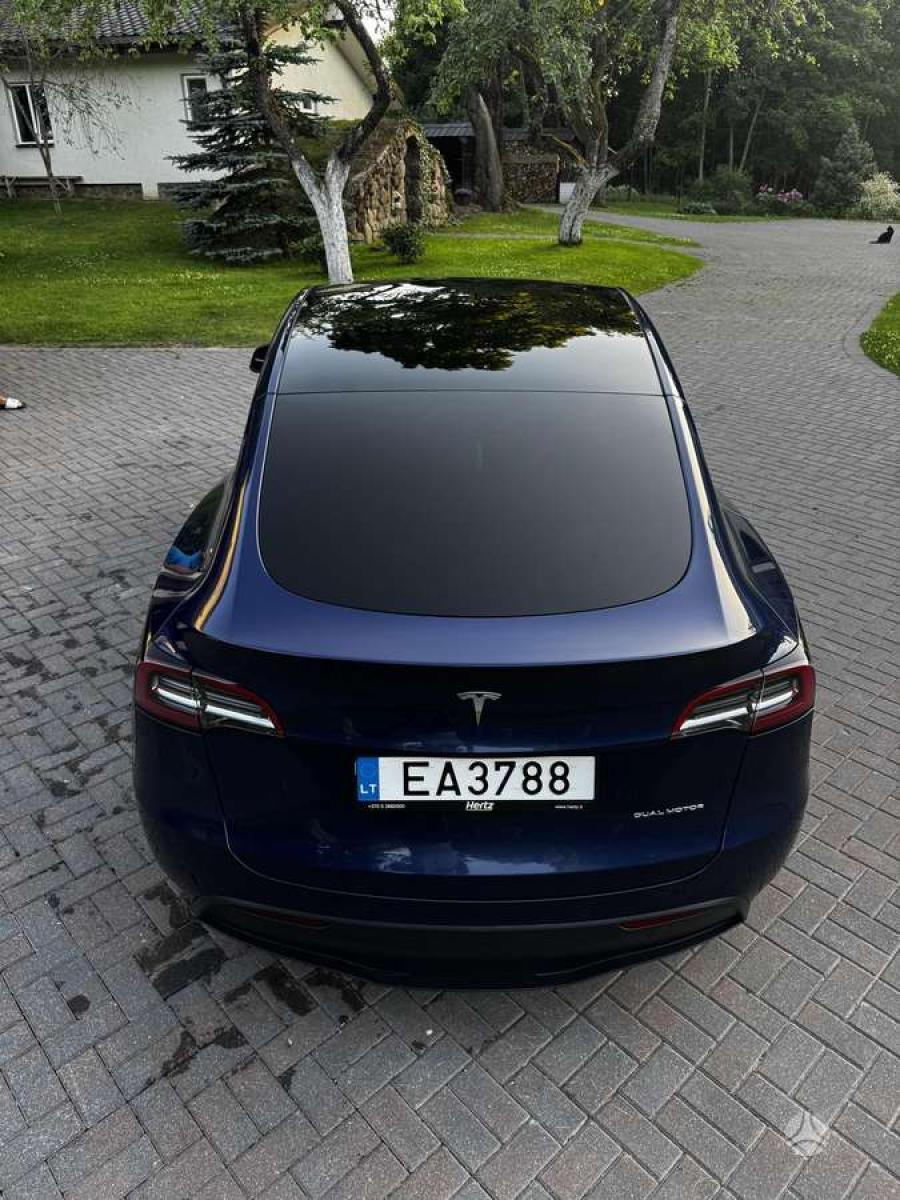 Zils Tesla Model Y 2021 Viļņa, ar dzinēja tilpumu 0.00 L un nobraukumu 68 tūkst. km par 25900 €, foto 5 vietnē AUTOMOTO.COM.LV