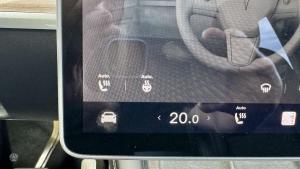 Blue Tesla Model Y 2021 in Vilnius, with an engine capacity of 0.00 L and mileage of 67 thousand km for 26990 €, photo 24 on AUTOMOTO.COM.LV