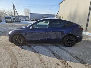 Zils Tesla Model Y 2022 Marijampole, ar dzinēja tilpumu 0.00 L un nobraukumu 90 tūkst. km par 29645 €, foto 10 vietnē AUTOMOTO.COM.LV