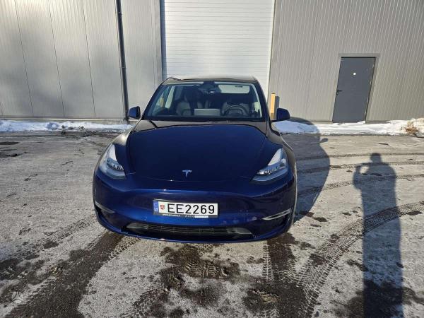 Blue Tesla Model Y 2022 in Marijampole, with an engine capacity of 0.00 L and mileage of 90 thousand km for 29645 €, photo 11 on AUTOMOTO.COM.LV