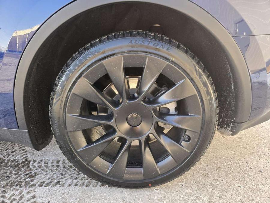 Zils Tesla Model Y 2022 Marijampole, ar dzinēja tilpumu 0.00 L un nobraukumu 90 tūkst. km par 29645 €, foto 15 vietnē AUTOMOTO.COM.LV