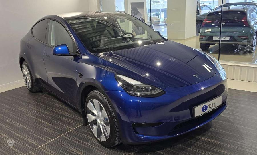 Blue Tesla Model Y 2023 in Siauliai, with an engine capacity of 0.00 L and mileage of 34 thousand km for 26900 €, photo 1 on AUTOMOTO.COM.LV