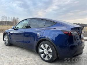 Синий Тесла Модель Y 2023 в Рига, объемом двигателя 0.00 л и пробегом 99 тыс. км за 30450 €, фото 4 на AUTOMOTO.COM.LV
