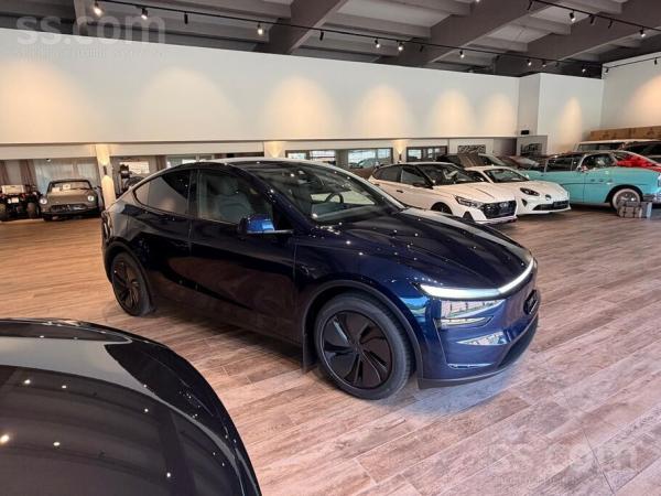 Blue Tesla Model Y 2026 in Riga, with an engine capacity of 0.00 L and mileage of 10 thousand km for 59900 €, photo 3 on AUTOMOTO.COM.LV