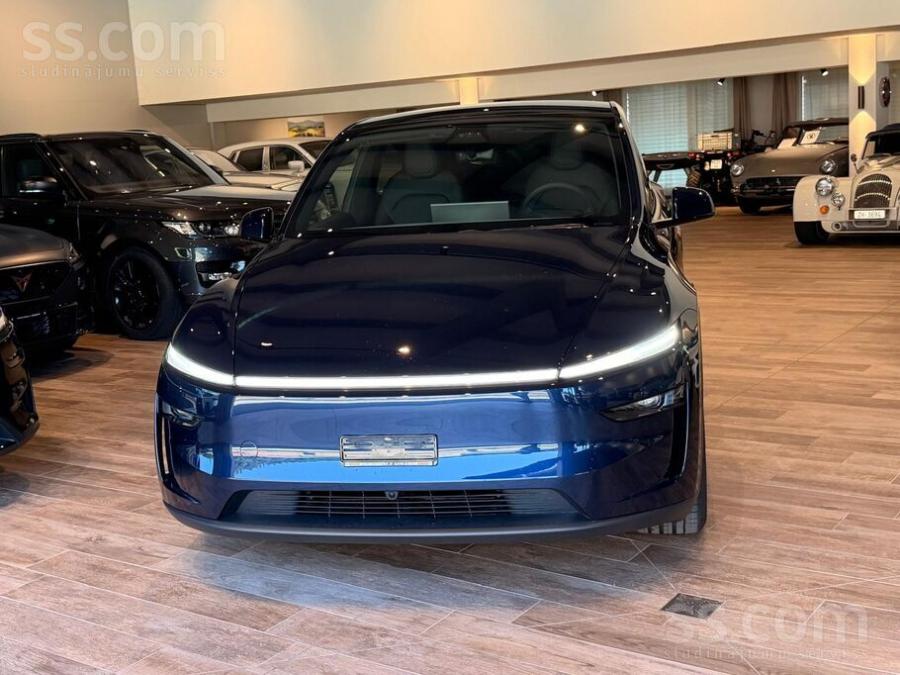 Blue Tesla Model Y 2026 in Riga, with an engine capacity of 0.00 L and mileage of 10 thousand km for 59900 €, photo 7 on AUTOMOTO.COM.LV