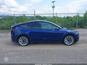Blue Tesla Model Y 2026 in Klaipeda, with an engine capacity of 0.00 L and mileage of 22 thousand km for 17900 €, photo 7 on AUTOMOTO.COM.LV