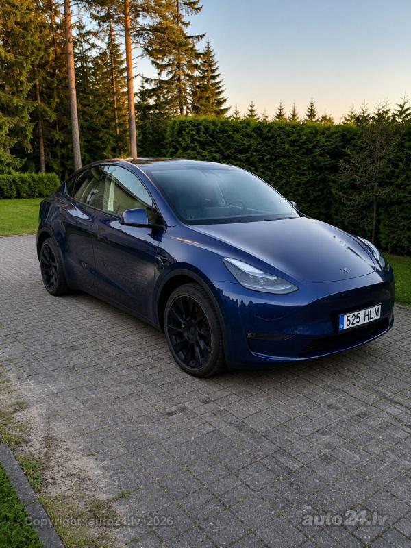Blue Tesla Model Y 2021 in Tallinn, with an engine capacity of 0.00 L and mileage of 10 thousand km for 32000 €, photo 10 on AUTOMOTO.COM.LV