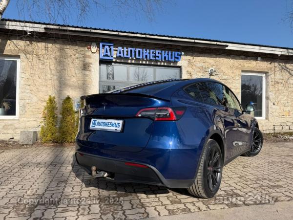 Zils Tesla Model Y 2022 Tallina, ar dzinēja tilpumu 0.00 L un nobraukumu 55 tūkst. km par 33990 €, foto 2 vietnē AUTOMOTO.COM.LV