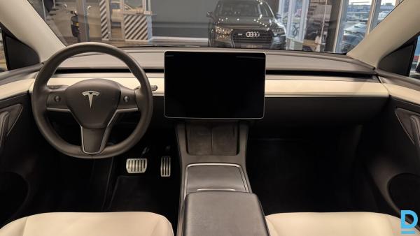 Blue Tesla Model Y 2023 in Marupe, with an engine capacity of 0.00 L and mileage of 60 thousand km for 35990 €, photo 10 on AUTOMOTO.COM.LV