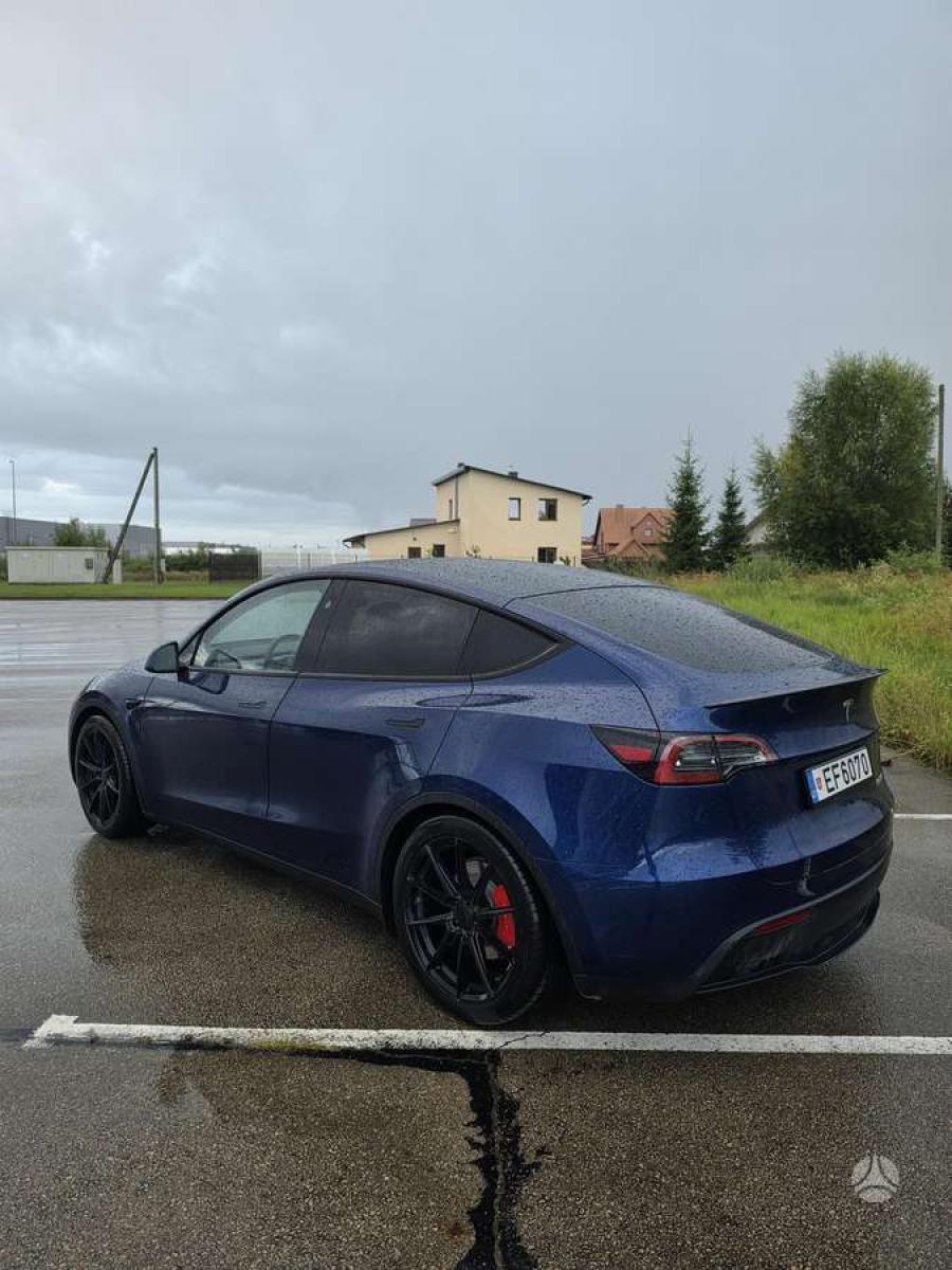 Zils Tesla Model Y 2023 Panevēža, ar dzinēja tilpumu 0.00 L un nobraukumu 43 tūkst. km par 25000 €, foto 1 vietnē AUTOMOTO.COM.LV
