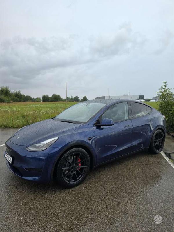 Zils Tesla Model Y 2023 Panevēža, ar dzinēja tilpumu 0.00 L un nobraukumu 43 tūkst. km par 25000 €, foto 5 vietnē AUTOMOTO.COM.LV