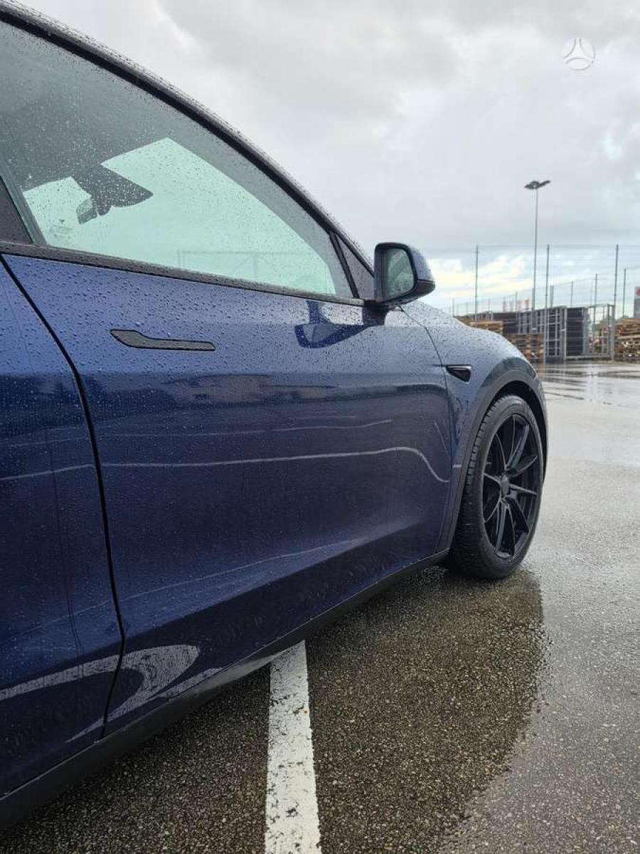 Zils Tesla Model Y 2023 Panevēža, ar dzinēja tilpumu 0.00 L un nobraukumu 43 tūkst. km par 25000 €, foto 8 vietnē AUTOMOTO.COM.LV