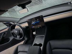 Zils Tesla Model Y 2023 Panevēža, ar dzinēja tilpumu 0.00 L un nobraukumu 43 tūkst. km par 25000 €, foto 9 vietnē AUTOMOTO.COM.LV