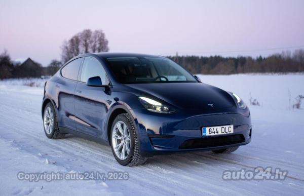 Zils Tesla Model Y 2024 Pērnava, ar dzinēja tilpumu 0.00 L un nobraukumu 19 tūkst. km par 31990 €, foto 1 vietnē AUTOMOTO.COM.LV