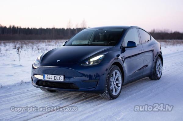 Blue Tesla Model Y 2024 in Parnu, with an engine capacity of 0.00 L and mileage of 19 thousand km for 31990 €, photo 3 on AUTOMOTO.COM.LV