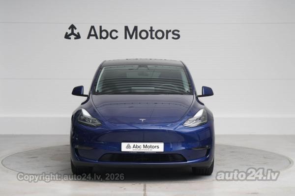 Blue Tesla Model Y 2024 in Tallinn, with an engine capacity of 0.00 L and mileage of 50 thousand km for 42990 €, photo 2 on AUTOMOTO.COM.LV