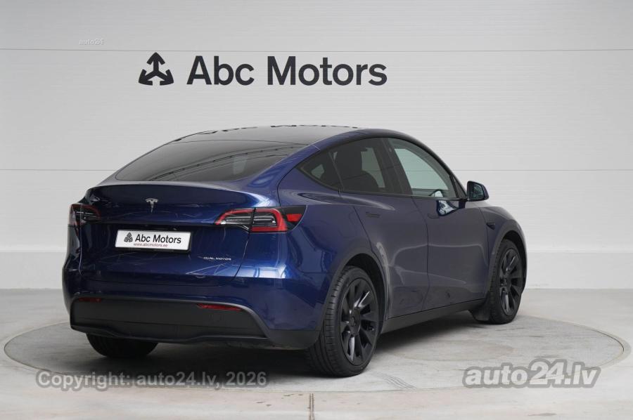 Blue Tesla Model Y 2024 in Tallinn, with an engine capacity of 0.00 L and mileage of 50 thousand km for 42990 €, photo 5 on AUTOMOTO.COM.LV