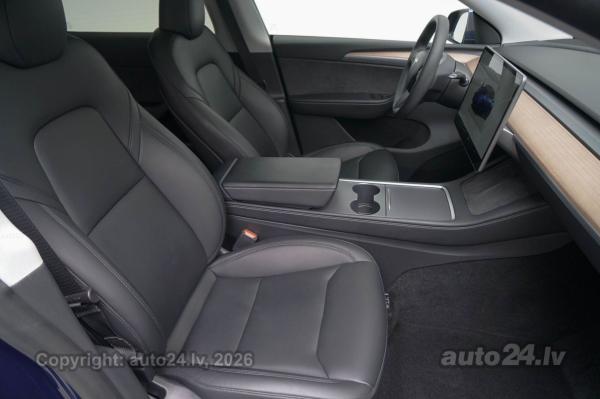 Blue Tesla Model Y 2024 in Tallinn, with an engine capacity of 0.00 L and mileage of 50 thousand km for 42990 €, photo 8 on AUTOMOTO.COM.LV