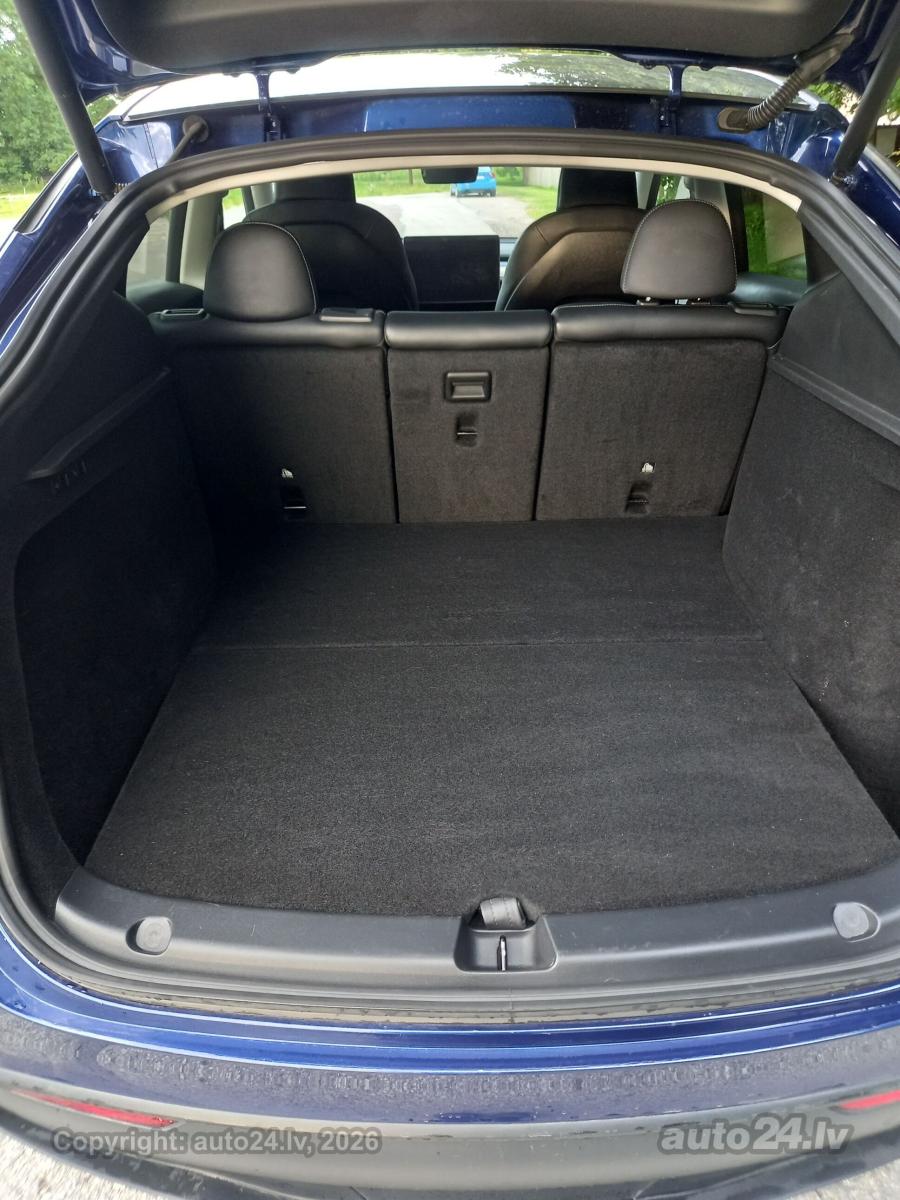 Zils Tesla Model Y 2024 Tartu, ar dzinēja tilpumu 0.00 L un nobraukumu 69 tūkst. km par 39200 €, foto 12 vietnē AUTOMOTO.COM.LV