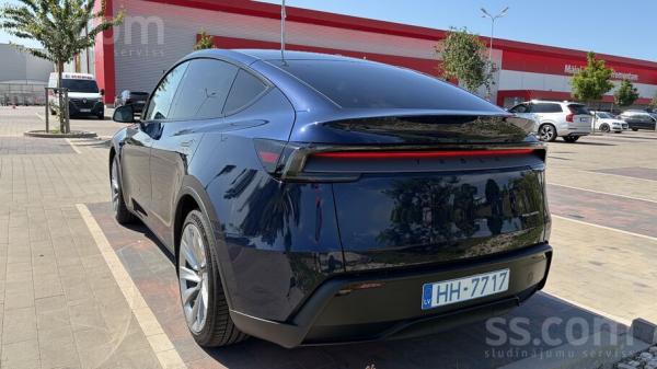 Zils Tesla Model Y 2026 Rīga, ar dzinēja tilpumu 0.00 L un nobraukumu 20 tūkst. km par 57000 €, foto 4 vietnē AUTOMOTO.COM.LV