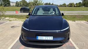 Blue Tesla Model Y 2026 in Riga, with an engine capacity of 0.00 L and mileage of 20 thousand km for 57000 €, photo 6 on AUTOMOTO.COM.LV