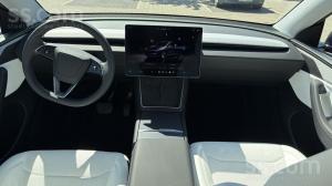 Blue Tesla Model Y 2026 in Riga, with an engine capacity of 0.00 L and mileage of 20 thousand km for 57000 €, photo 9 on AUTOMOTO.COM.LV