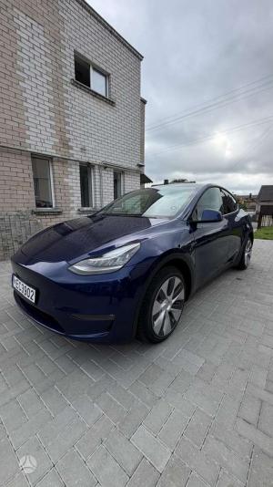Blue Tesla Model Y 2020 in Kaunas, with an engine capacity of 0.00 L and mileage of 110 thousand km for 21000 €, photo  on AUTOMOTO.COM.LV