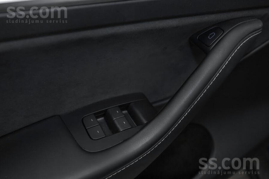 Zils Tesla Model Y 2023 Tukums, ar dzinēja tilpumu 0.00 L un nobraukumu 0 tūkst. km par 31990 €, foto 19 vietnē AUTOMOTO.COM.LV