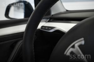 Zils Tesla Model Y 2023 Tukums, ar dzinēja tilpumu 0.00 L un nobraukumu 0 tūkst. km par 31990 €, foto 20 vietnē AUTOMOTO.COM.LV