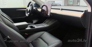 Blue Tesla Model Y 2022 in Tartu, with an engine capacity of 0.00 L and mileage of 107 thousand km for 32900 €, photo 22 on AUTOMOTO.COM.LV