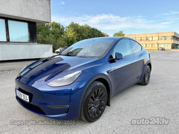 Blue Tesla Model Y 2023 in Tallinn, with an engine capacity of 0.00 L and mileage of 105 thousand km for 33800 €, photo 3 on AUTOMOTO.COM.LV