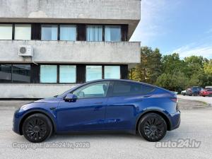 Blue Tesla Model Y 2023 in Tallinn, with an engine capacity of 0.00 L and mileage of 105 thousand km for 33800 €, photo 7 on AUTOMOTO.COM.LV