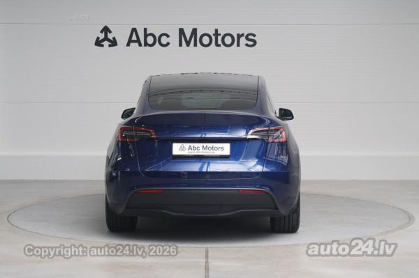 Blue Tesla Model Y 2024 in Tallinn, with an engine capacity of 0.00 L and mileage of 54 thousand km for 41990 €, photo 5 on AUTOMOTO.COM.LV