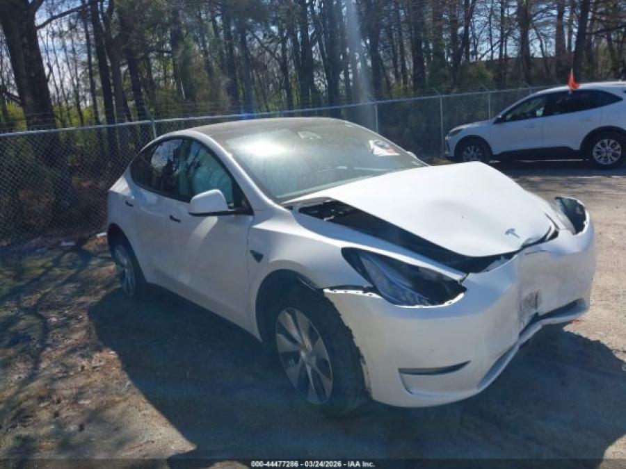 Tesla Model Y 2021 Klaipėda, ar dzinēja tilpumu 0.00 L un nobraukumu 0 tūkst. km par 8700 €, foto 1 vietnē AUTOMOTO.COM.LV