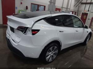 Tesla Model Y 2023 Klaipėda, ar dzinēja tilpumu 0.00 L un nobraukumu 0 tūkst. km par 14000 €, foto 3 vietnē AUTOMOTO.COM.LV